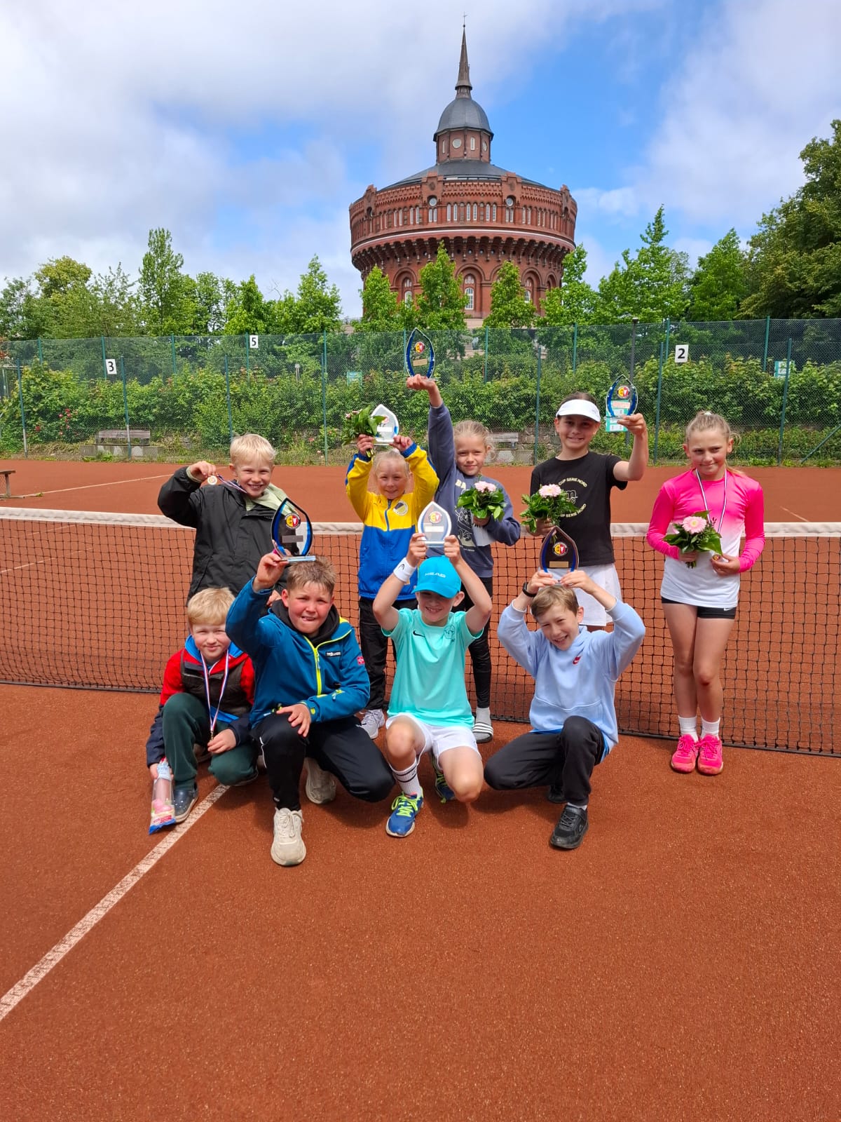 Verbandsjugendmeisterschaften U10: Matilda Carpenter und Fjonn ...